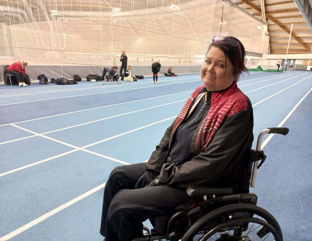 Urheiluseura Kuivasjärven Auran valmentajalle Anne Karvinen- Poutaselle ...