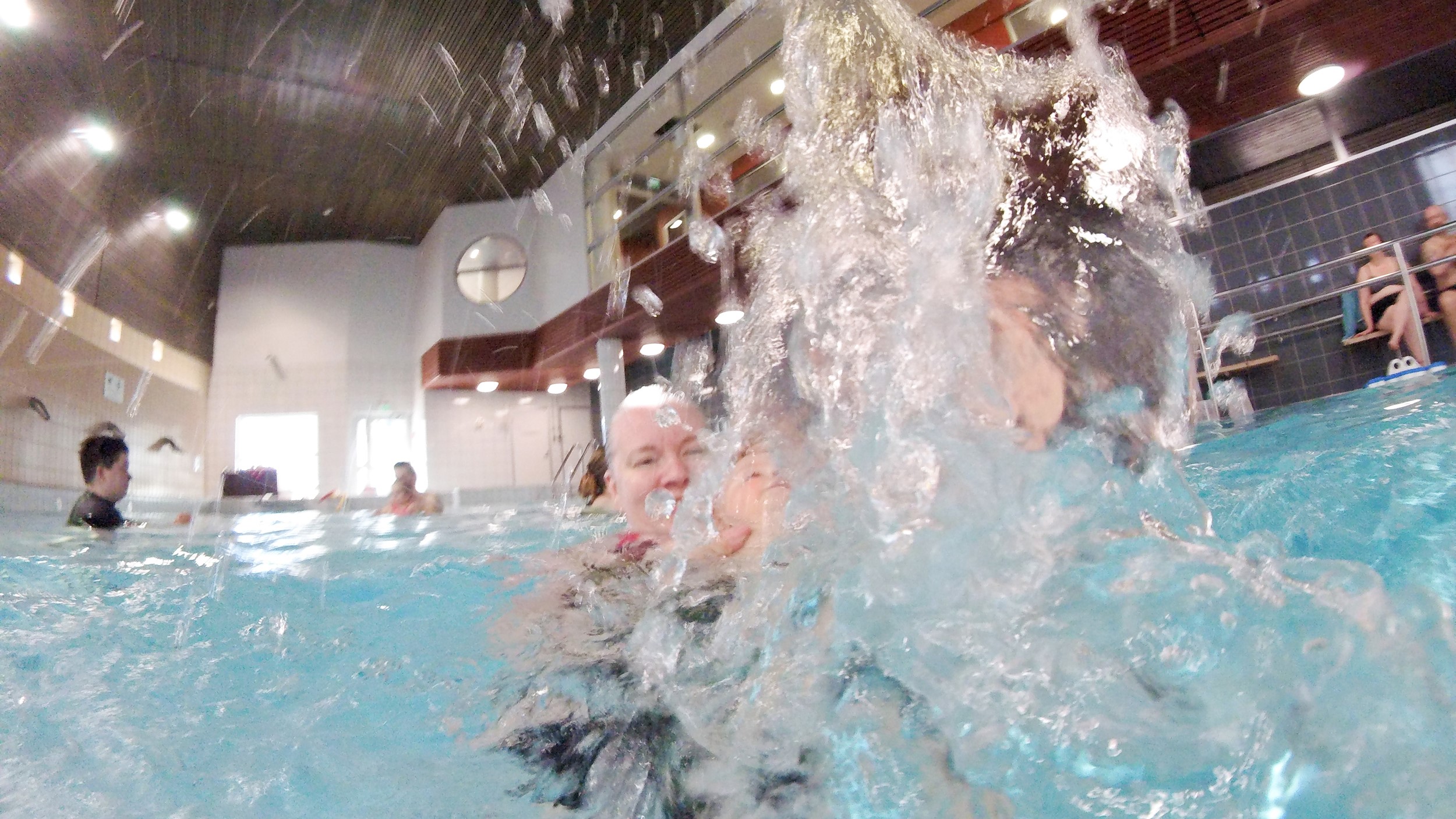 Vauvauinti on säilyttänyt suosionsa Oulussa jo 40 vuoden ajan – Mun Oulu