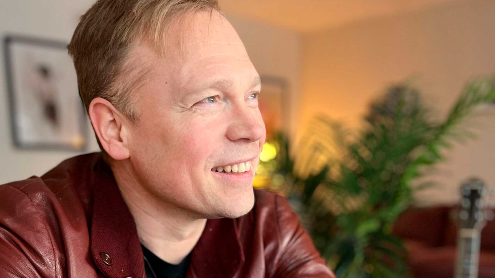 Oululainen opettaja teki kappaleen opiskelijoidensa innoittamana – musiikilla elämänuskoa ...